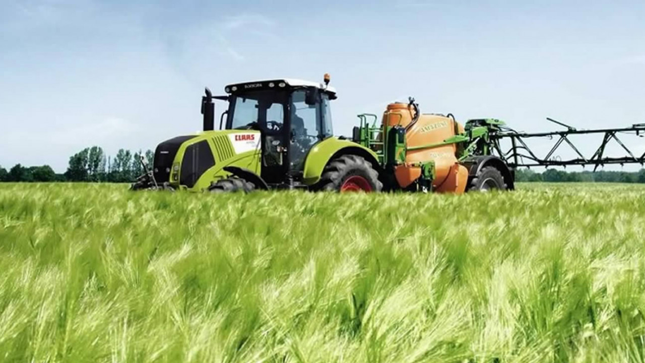 CLAAS EASTERN - Tractors