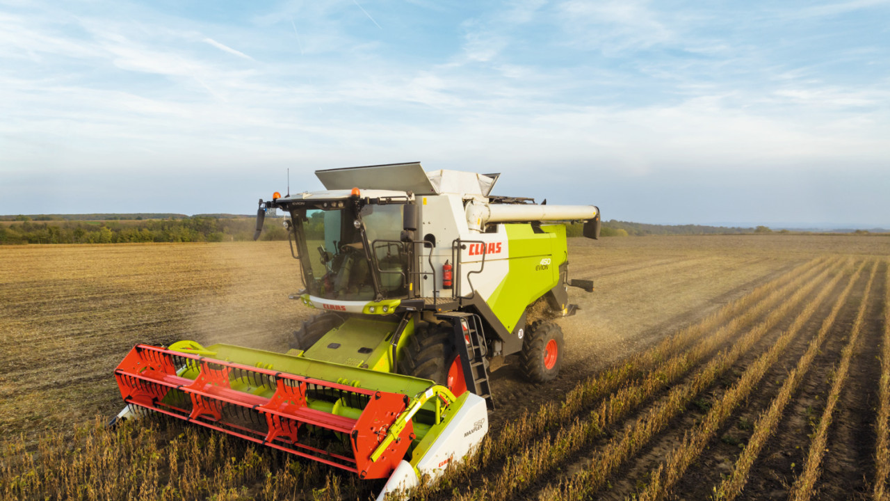 OLIVERS - CLAAS combine line up is complete with launch of new EVION range.