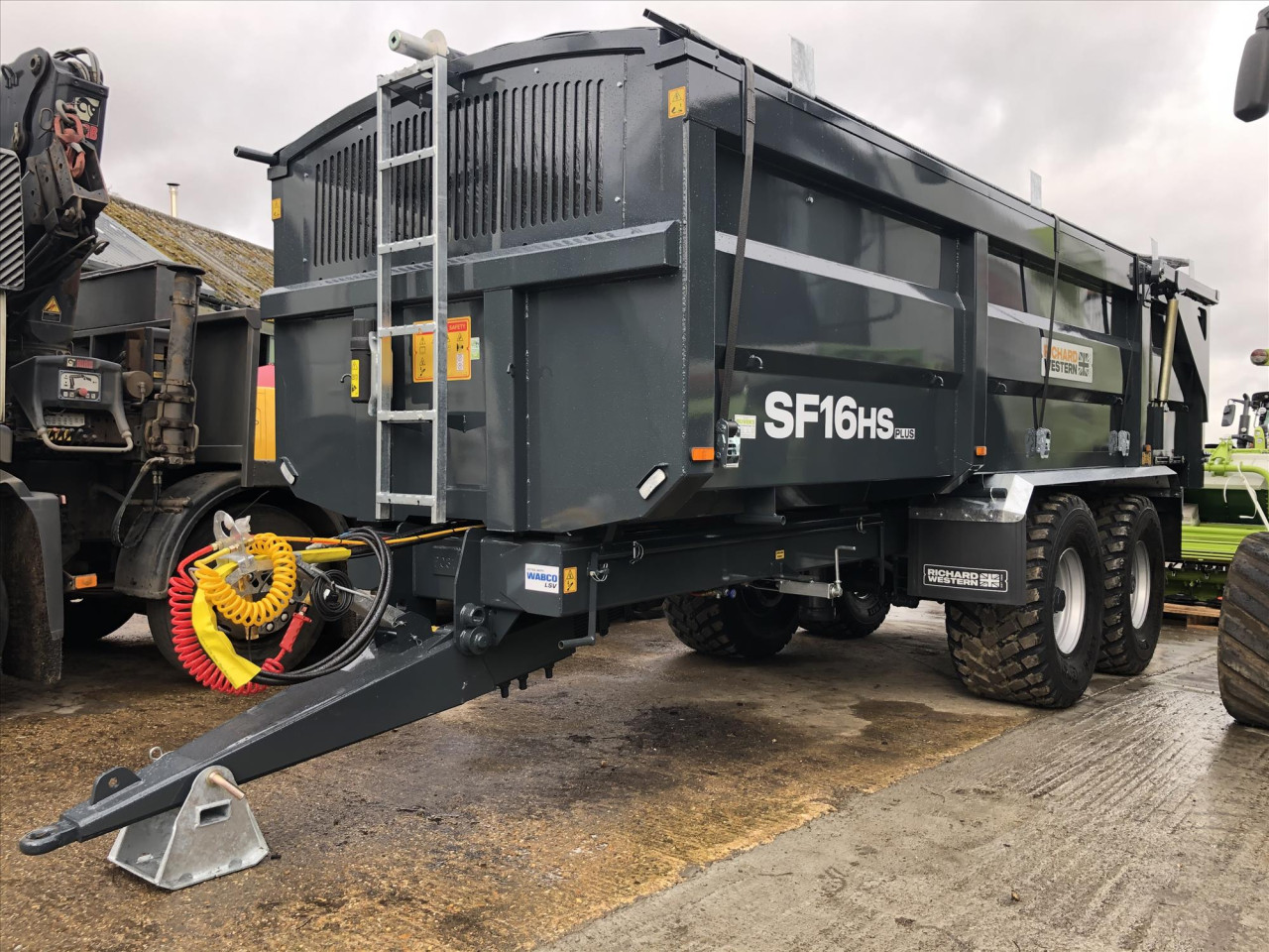 New Trailers for sale | Richard Western SF16HS PLUS | 51017218