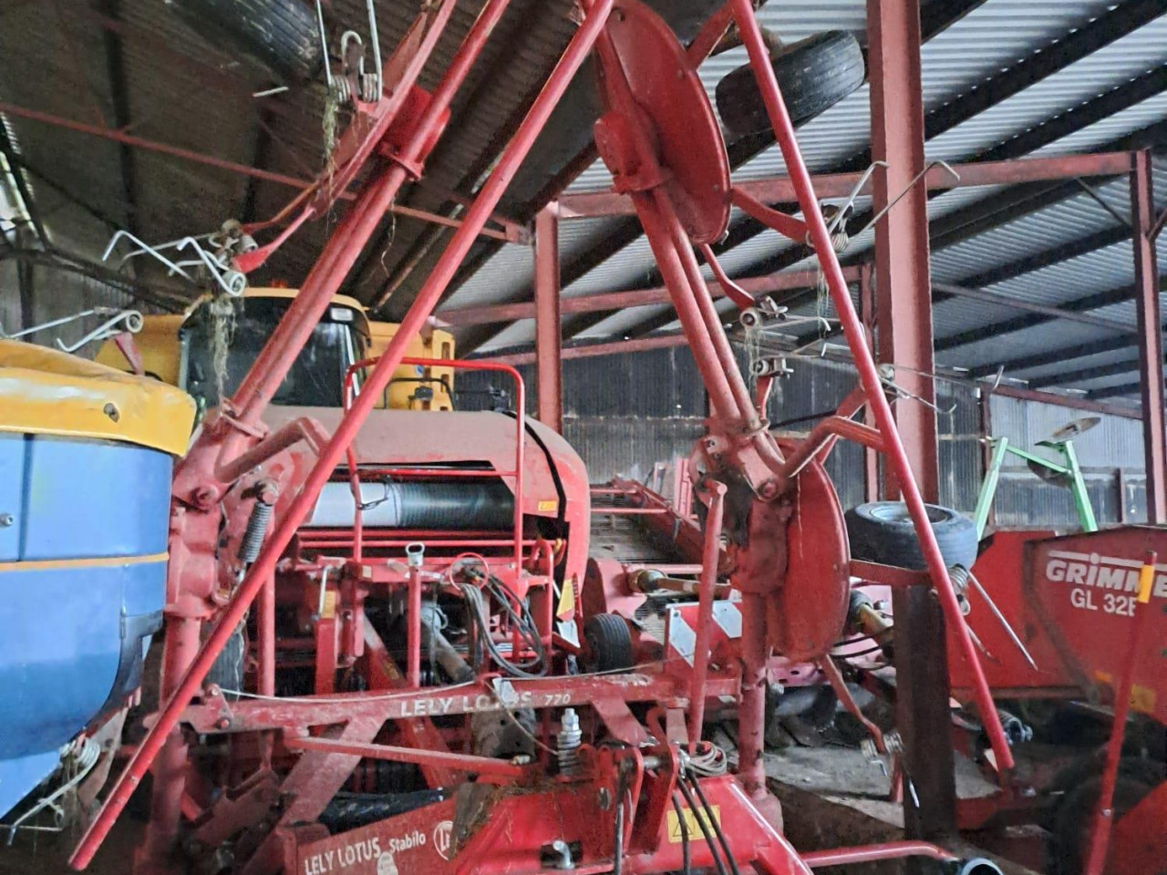 Used Rakes and Tedders for sale | Lely Lotus 770 | 11188368